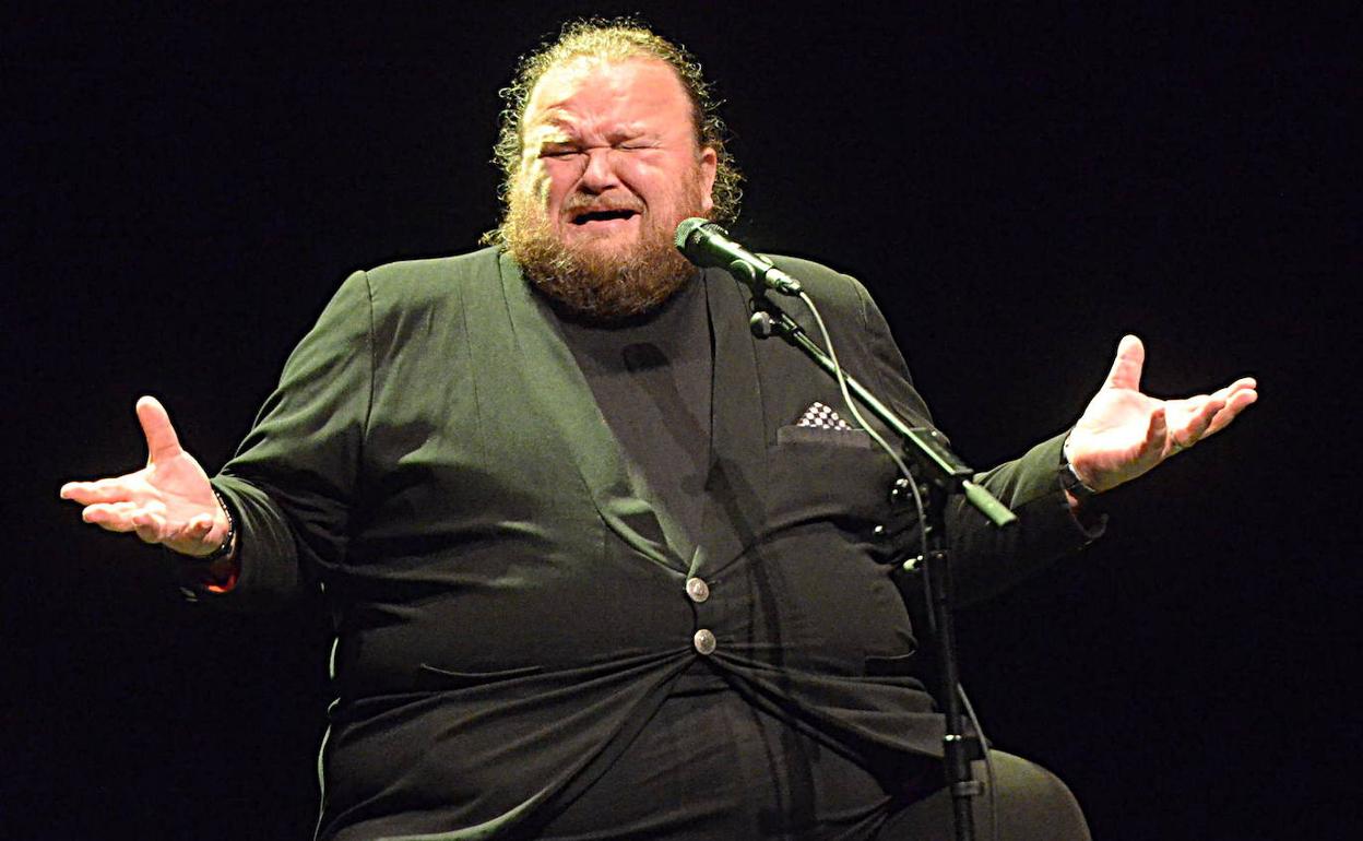 Ezequiel Benítez a la sombra de su padre | El Correo